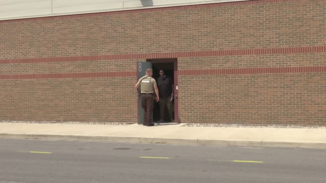 Ex-Colts player Daniel Muir, wife post bail & leave jail after SWAT ...