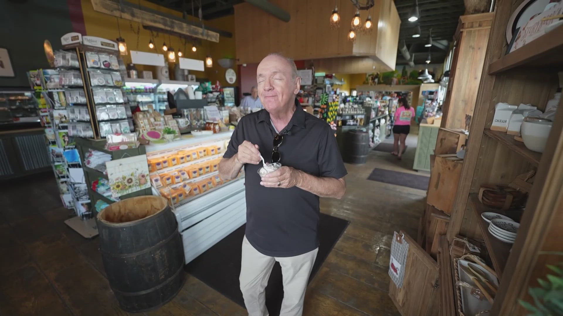 Chuck Lofton revisits his favorite places ahead of retiring | wthr.com