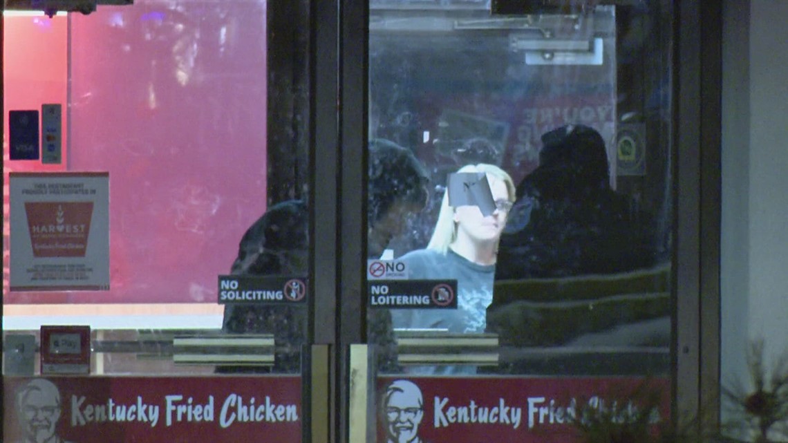 Teen KFC employee who helped shooting victim fired by store | wthr.com