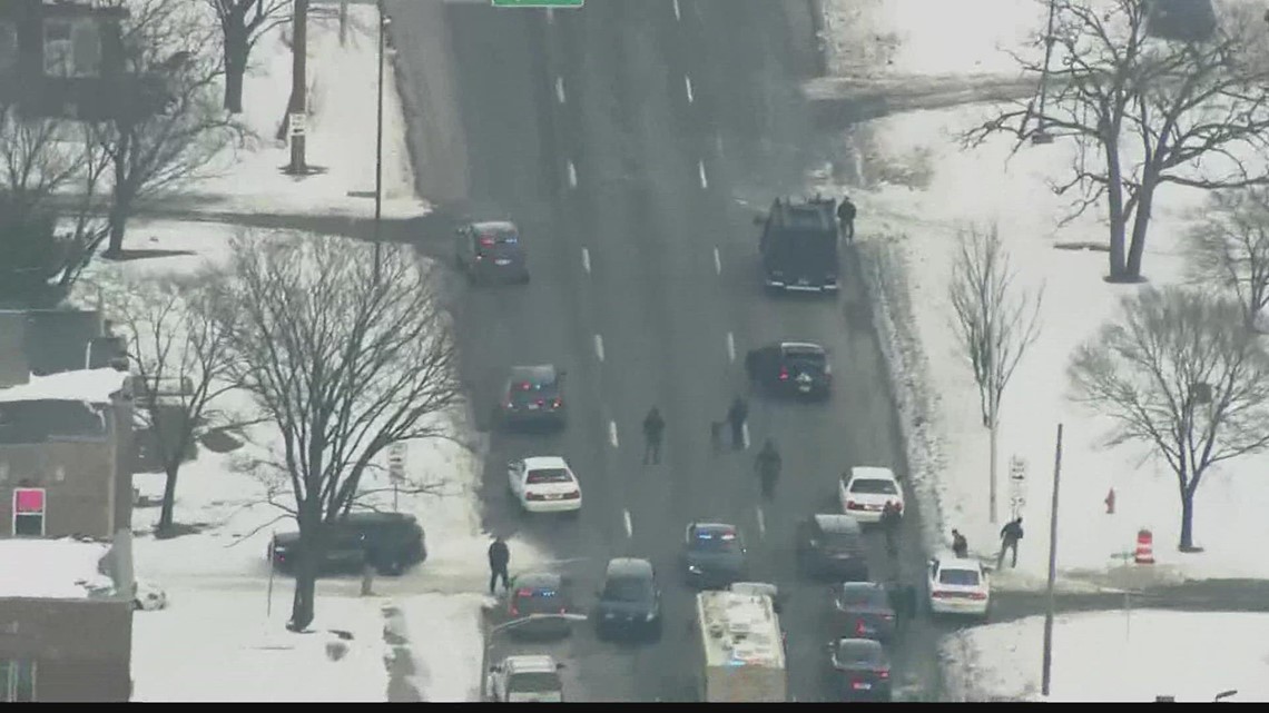 Search underway in Gary for person who shot police officer | wthr.com