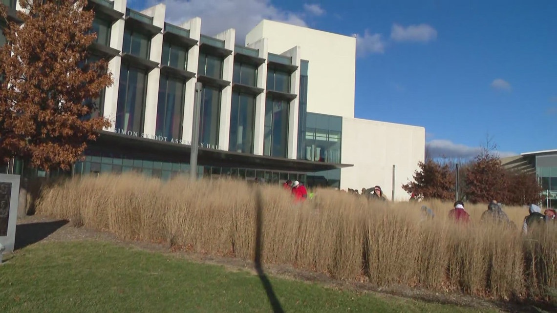 IU fans line up outside Assembly Hall for rally towel giveaway ahead of ...