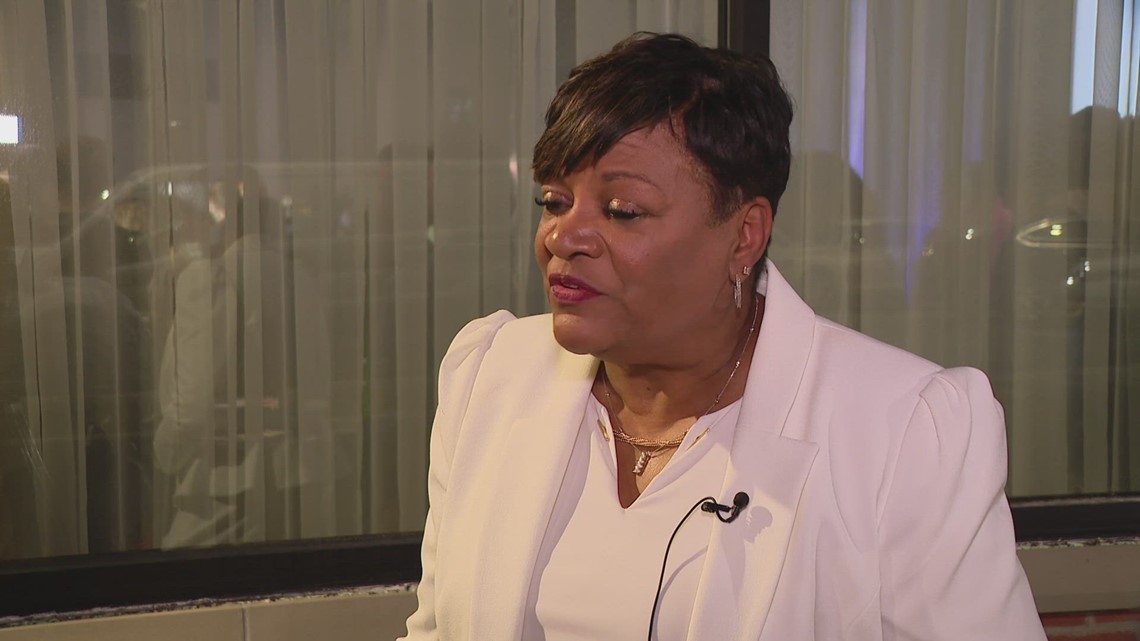 Deborah Whitfield elected as Lawrence mayor | Decision 2023 | wthr.com