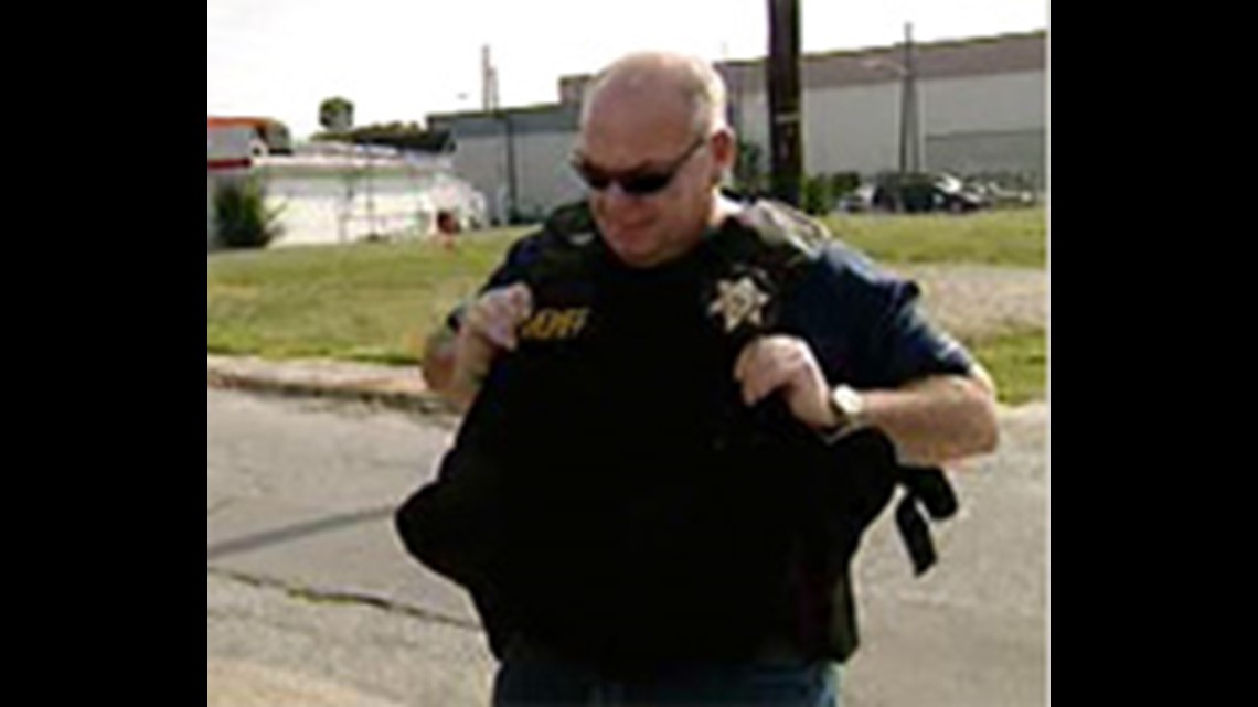 City's warrant strike team goes after repeat offenders | wthr.com