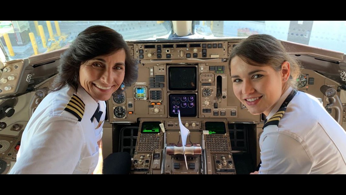 Mother-daughter crew pilots Delta flight from Los Angeles to Atlanta ...