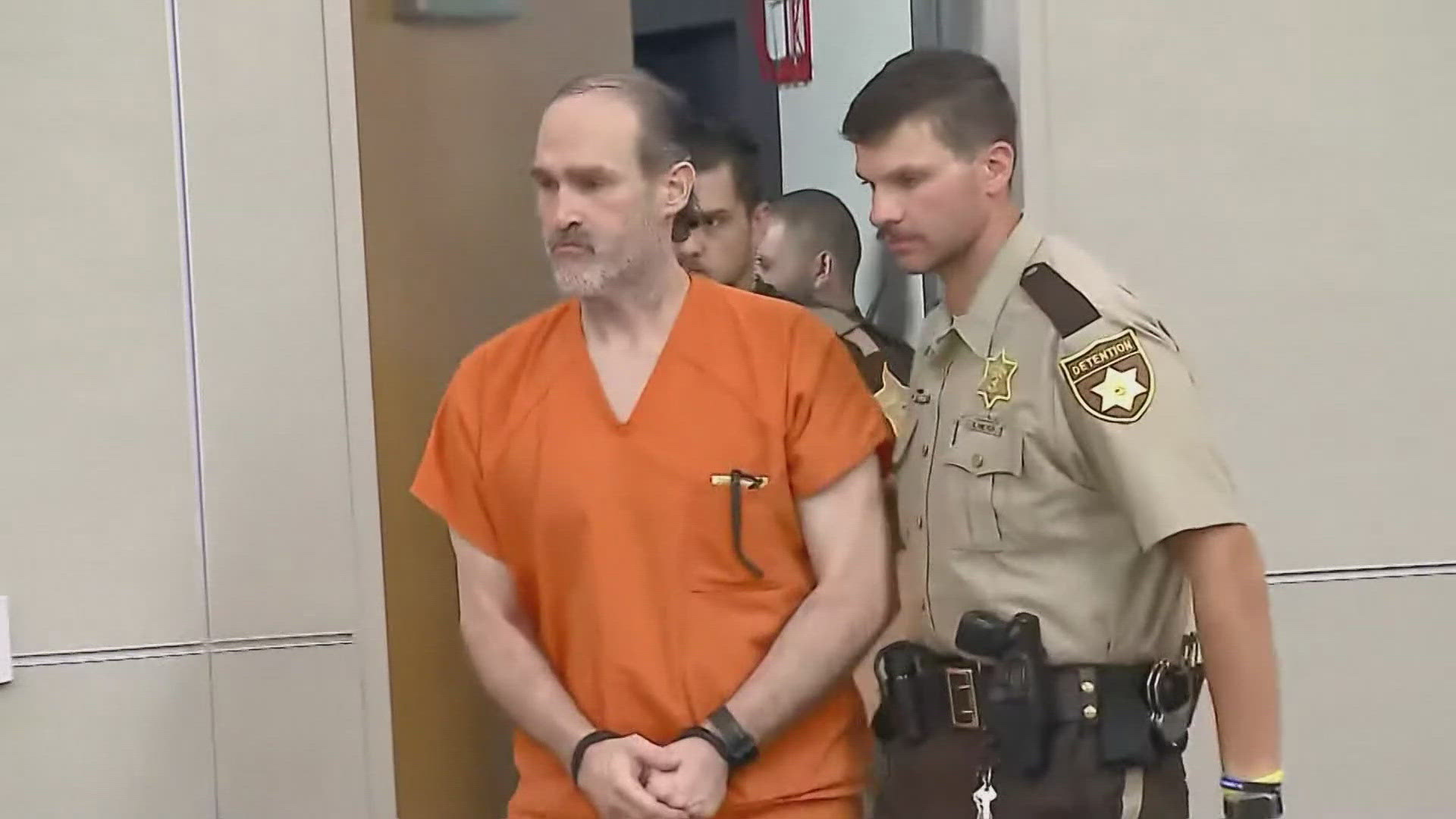 Texas man who admitted stalking Caitlin Clark takes plea deal in court ...