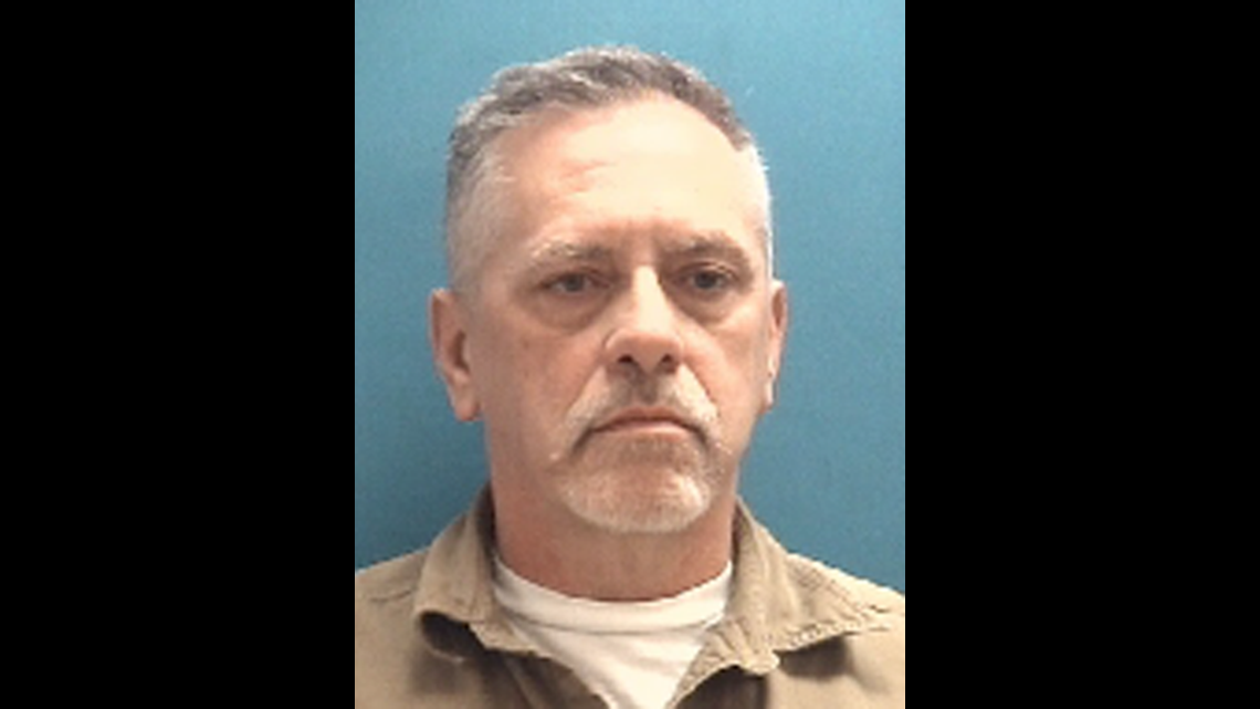 Columbus police lieutenant retires after arrest on ghost employment ...