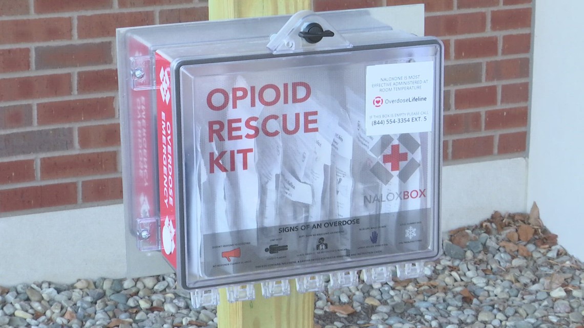 Wayne Twp. tackles drug abuse epidemic with opioid rescue kits | wthr.com