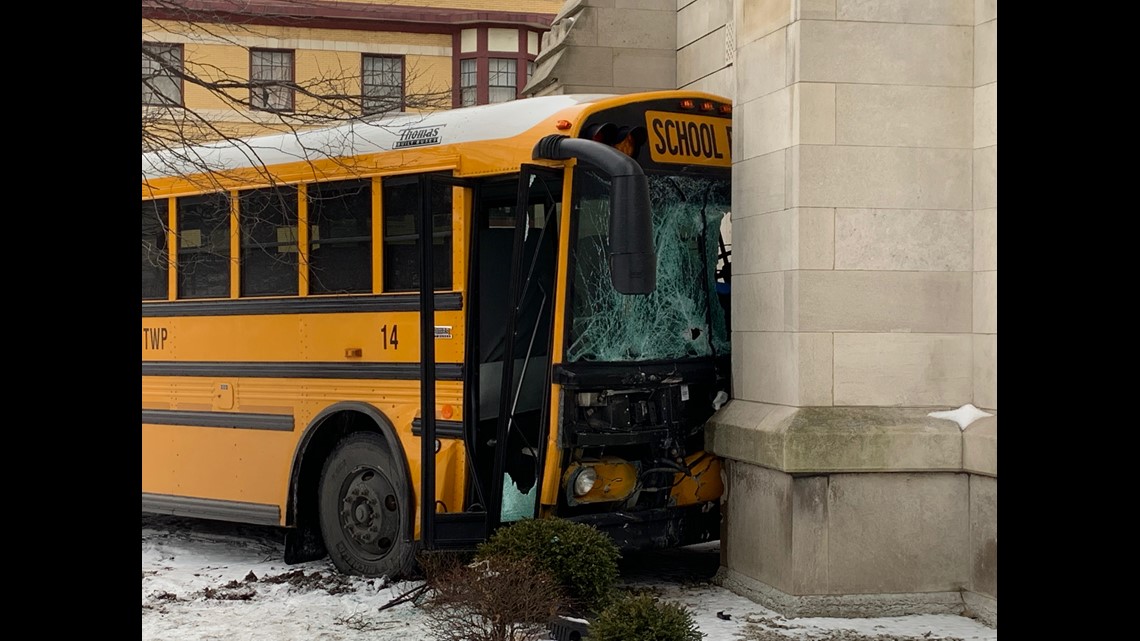 Multiple injuries reported in school bus crash in Indianapolis | wthr.com