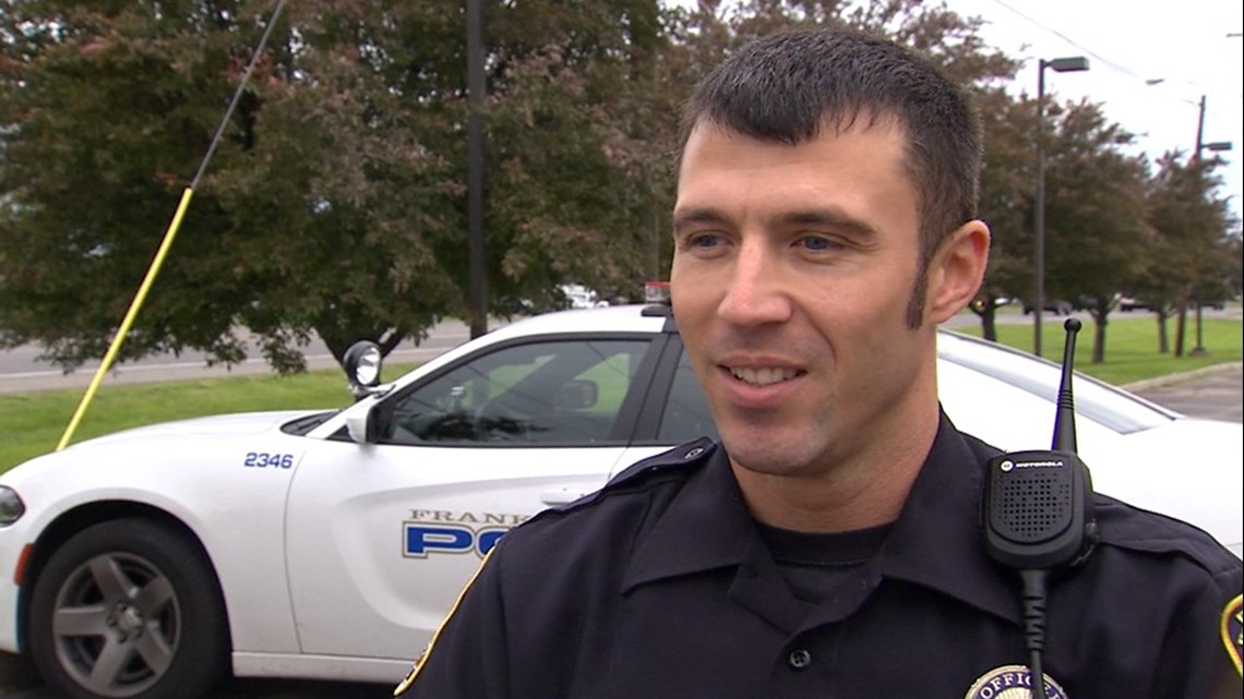 "Hottie" officer getting a lot of attention after Franklin duck rescue ...