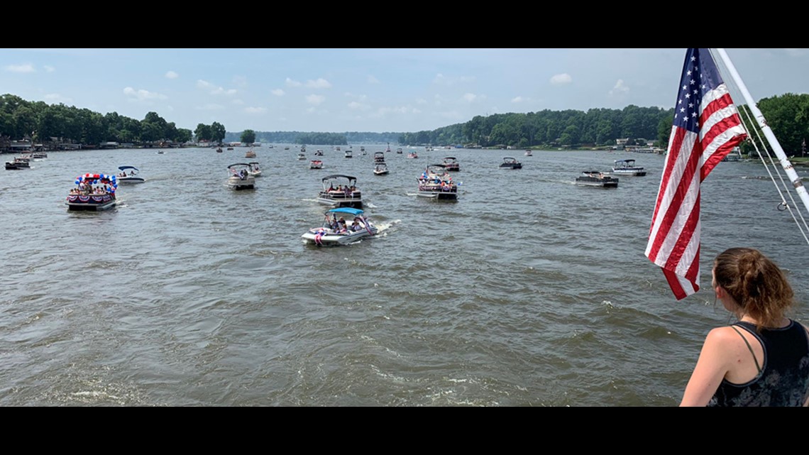 Lake Freeman boat parade honors Vietnam veterans | wthr.com