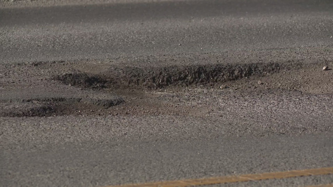 Thousands of potholes popping up across Indianapolis | wthr.com