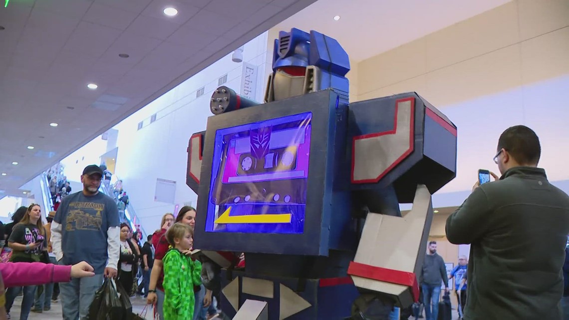 Indiana Comic Convention takes over downtown Indianapolis | wthr.com