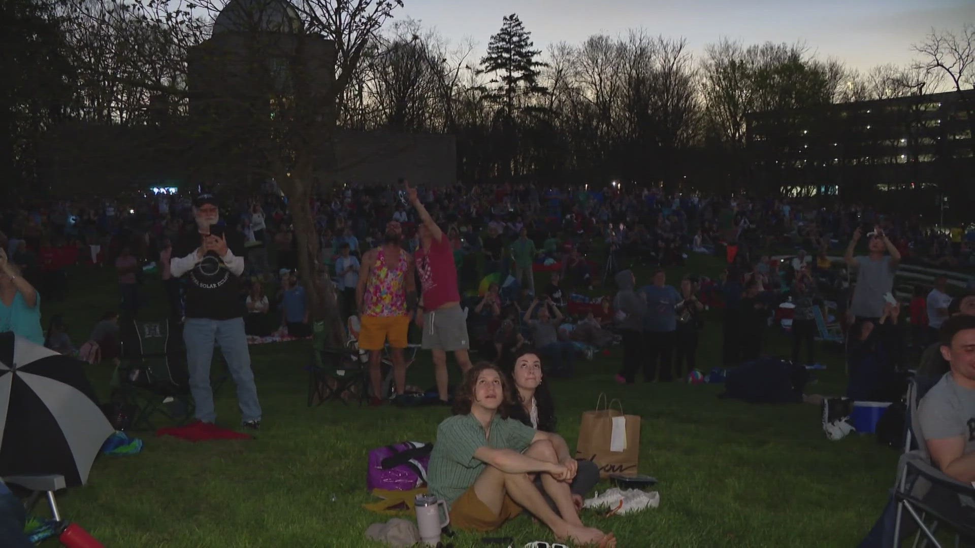 Large crowd gathers on Butler's campus for eclipse viewing event | wthr.com
