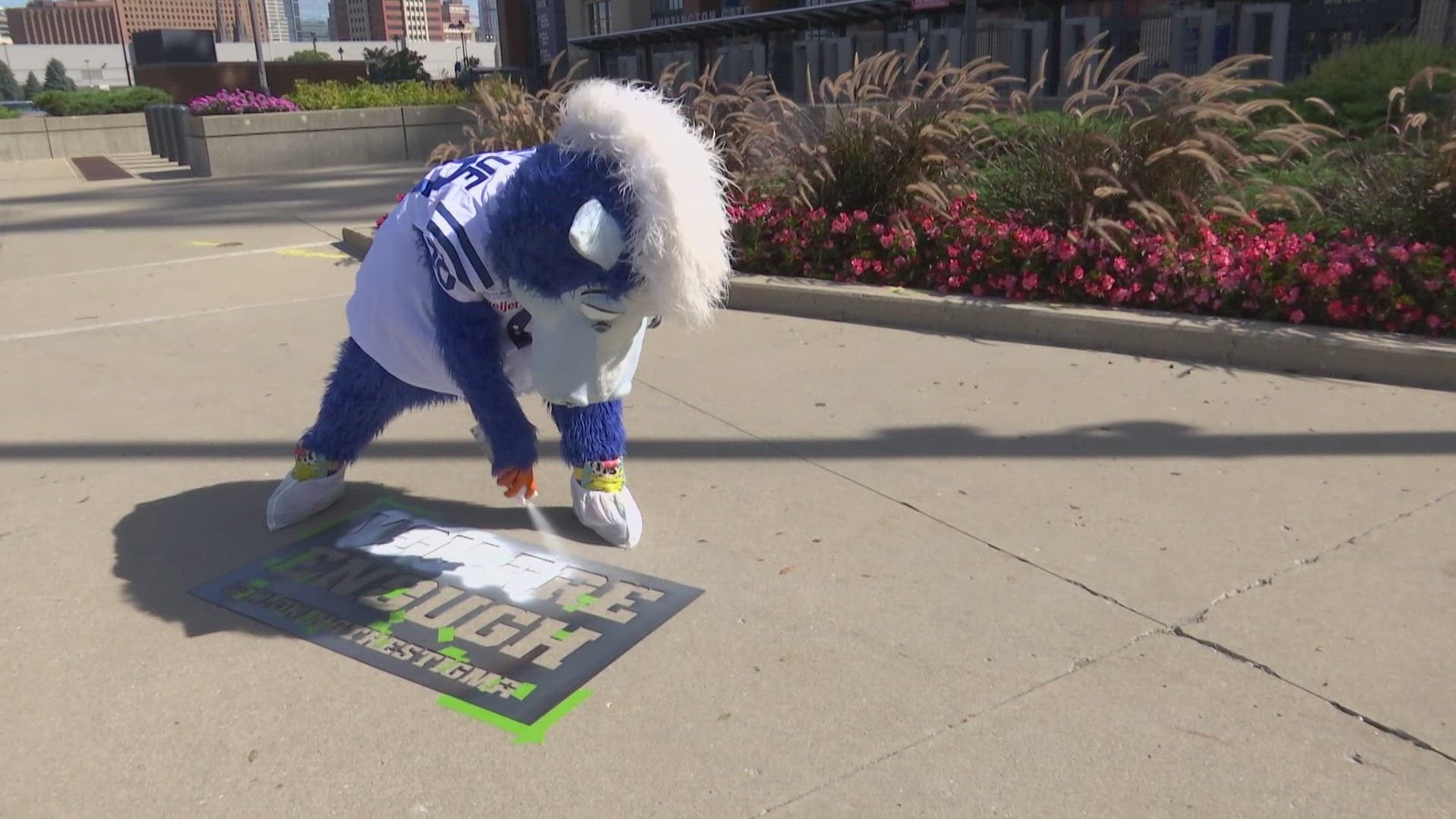 Indianapolis Colts mascot, Blue, helps spread 'Kicking The Stigma ...