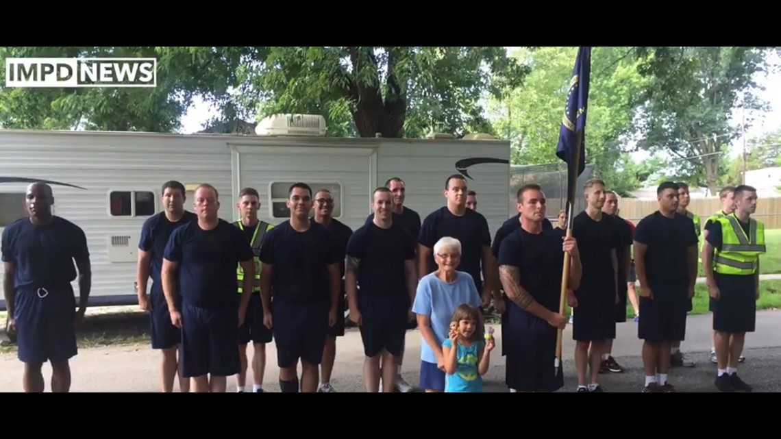 Indy youngster commands IMPD recruit class through PT | wthr.com