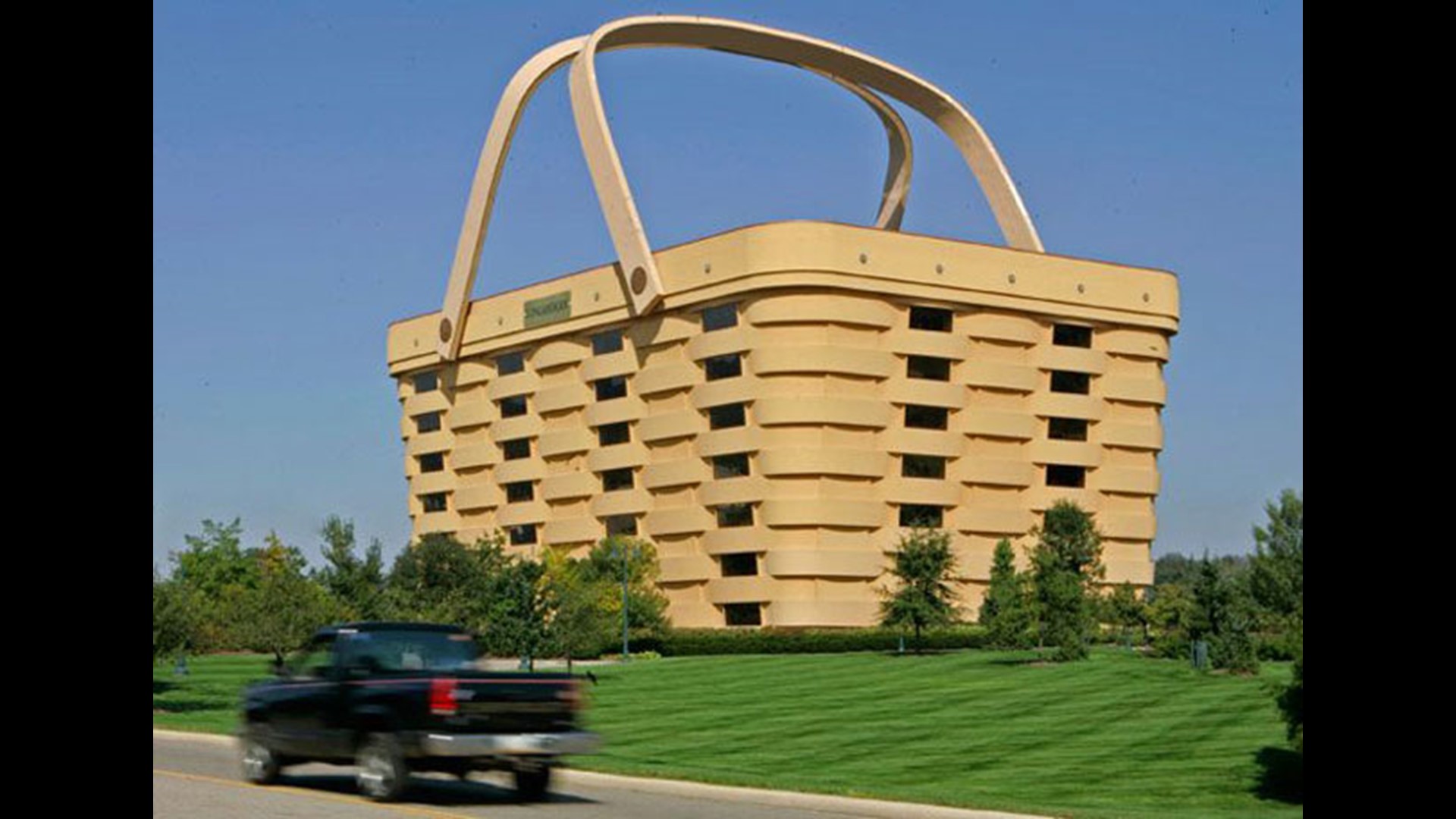 Longaberger moving out of iconic basket building | wthr.com