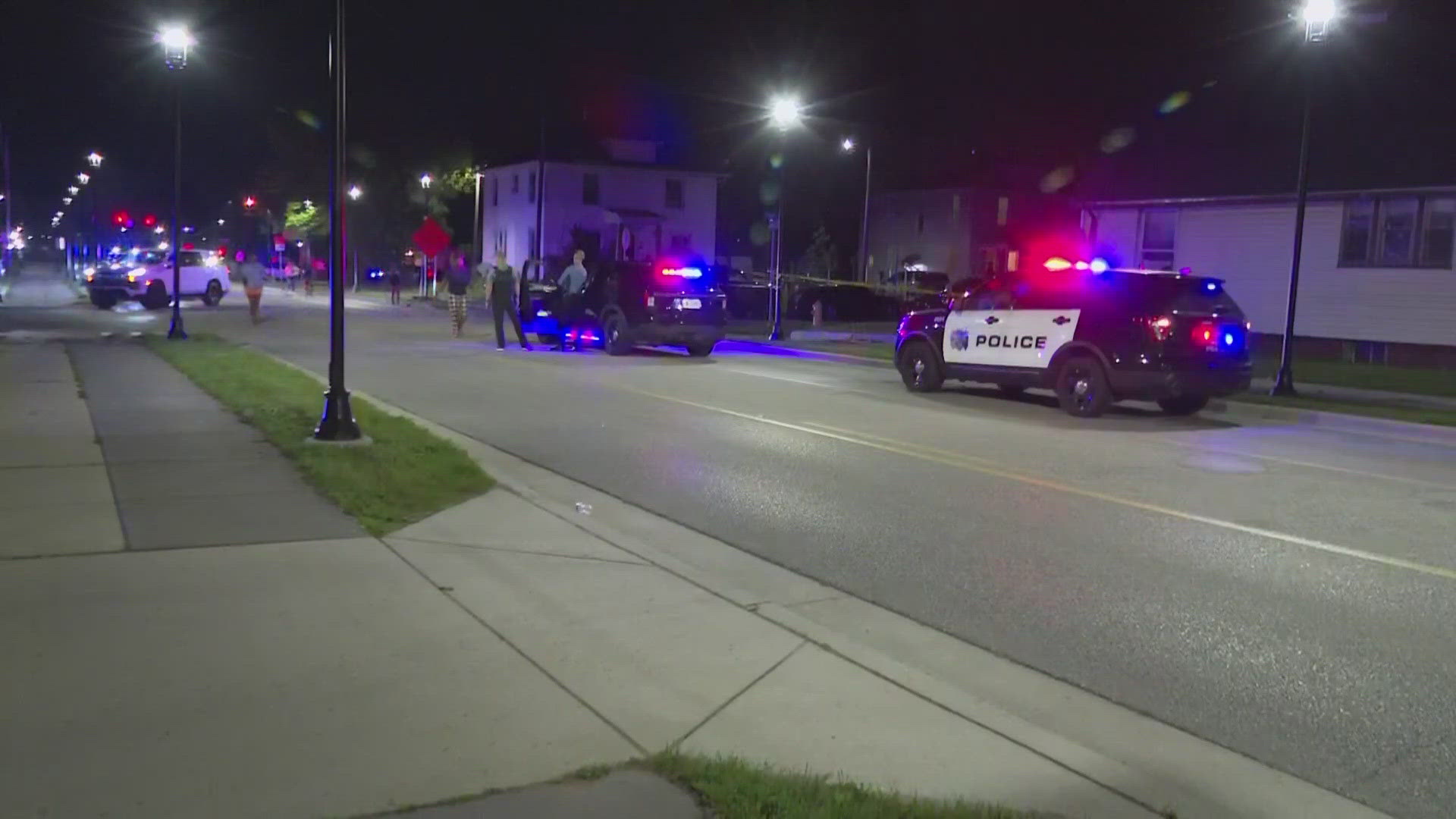 1 dead, 11 people injured in early-morning shooting in Elkhart | wthr.com