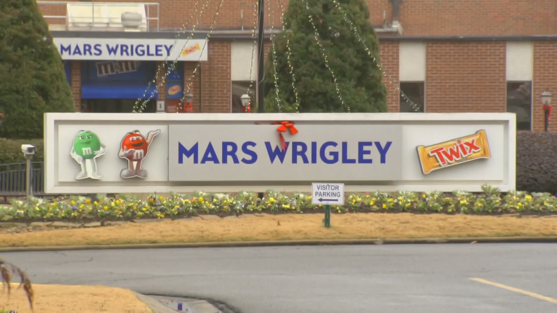6 hospitalized after chemical exposure at Mars Wrigley plant in ...