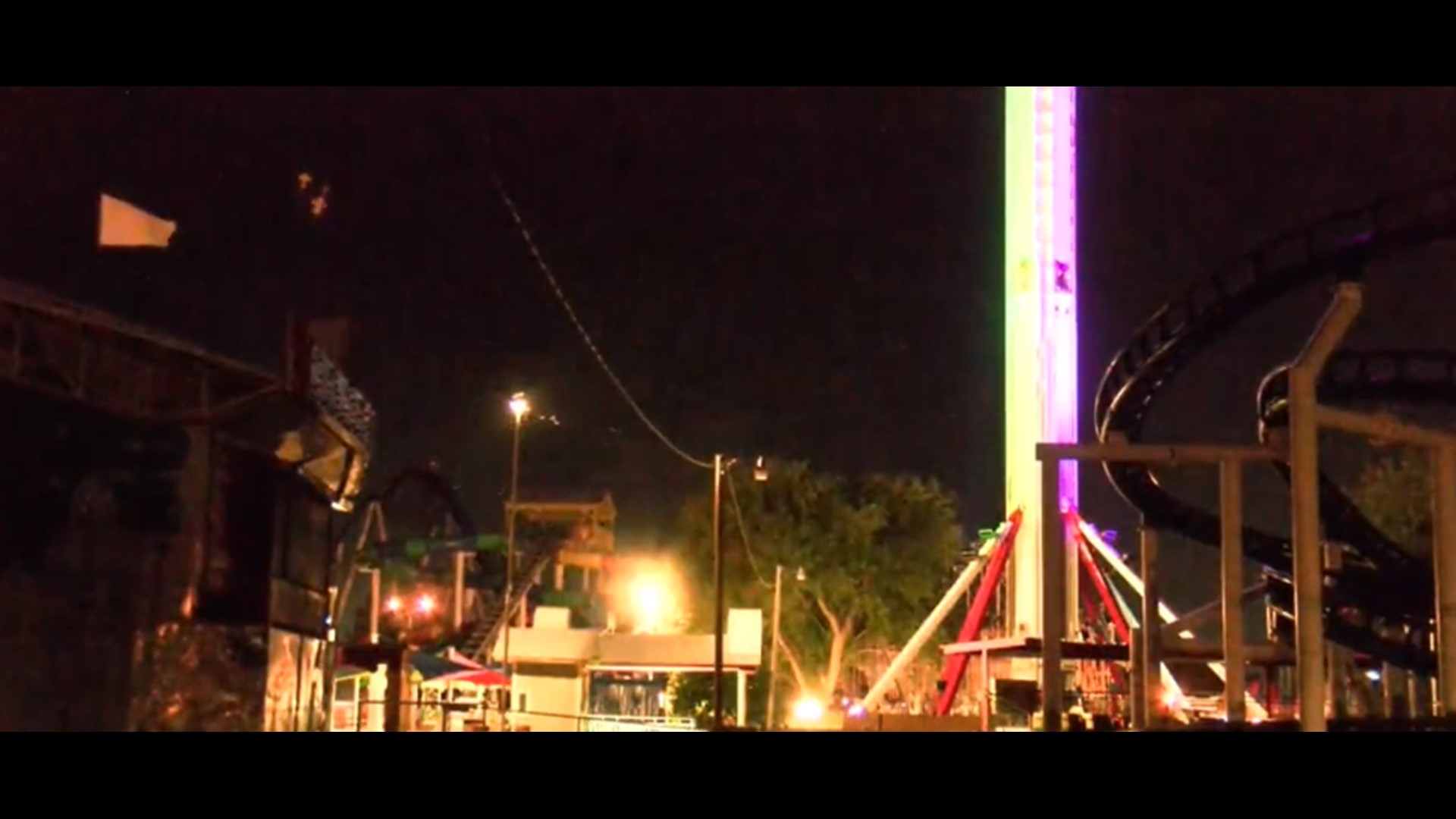 Riders stuck upside down for 45 minutes at Texas amusement park | wthr.com