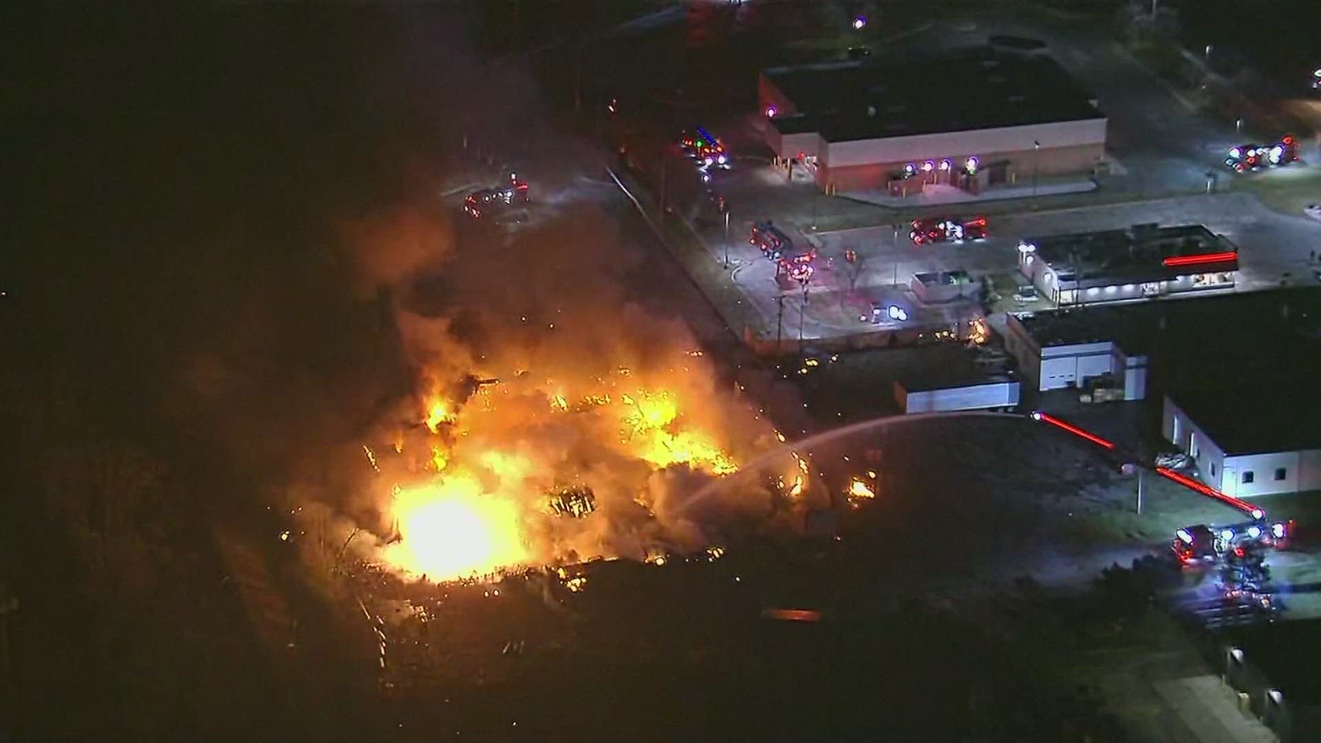 Investigation underway into massive warehouse fire in Michigan | wthr.com