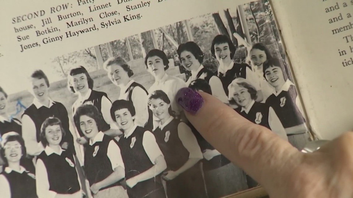 Stanwood woman's photos of her late mother finally headed to Obama ...