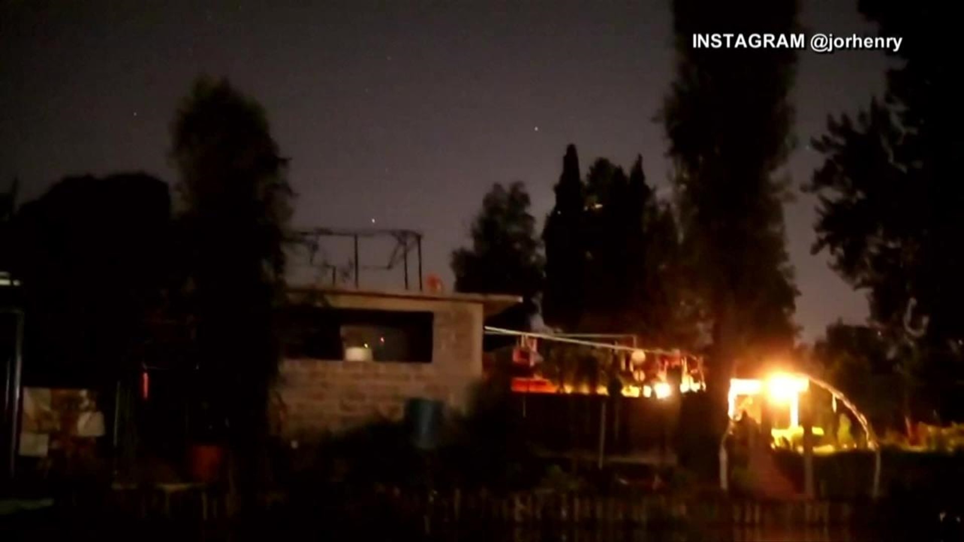 VIDEO: Meteor streaks across sky above Mexico City | wthr.com