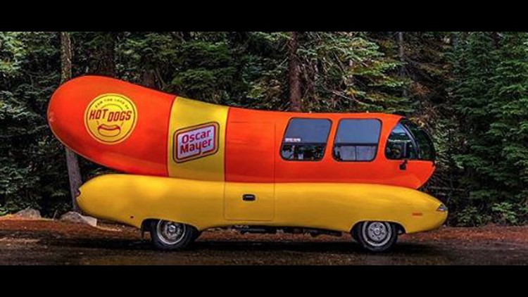 Oscar Mayer hiring 'Hotdogger' to drive the Wienermobile | wthr.com