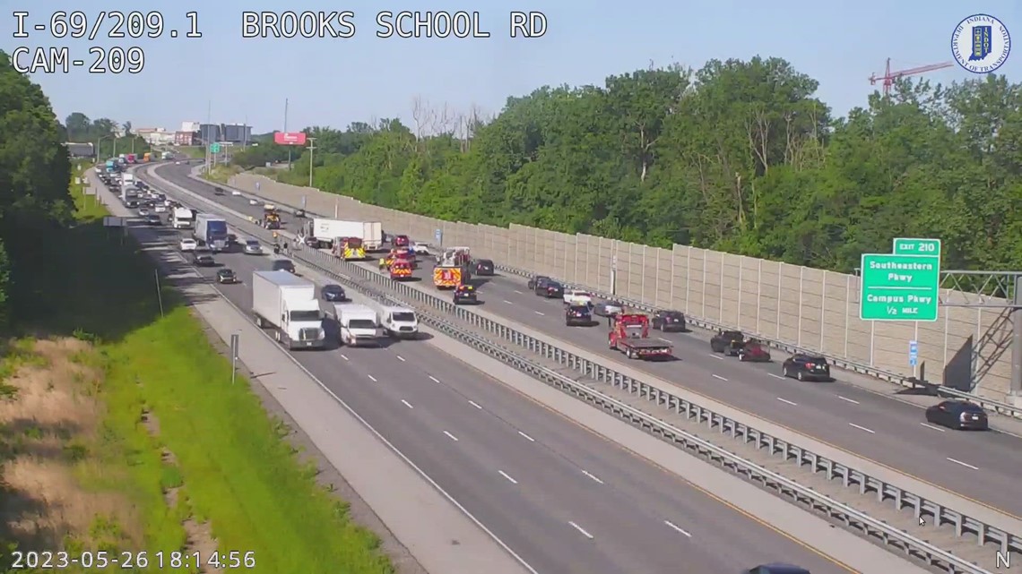 Take alternate route if heading north on I-65 due to crash | wthr.com