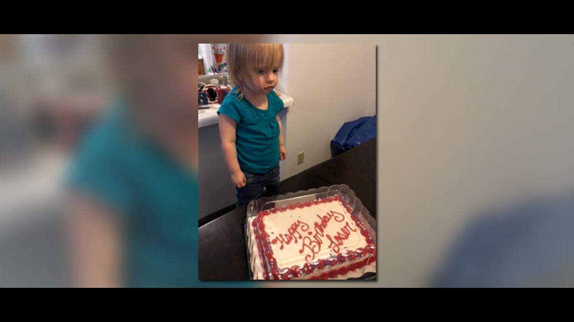 Mom surprised to find 2-year-old's cake reads 'Happy Birthday, Loser ...