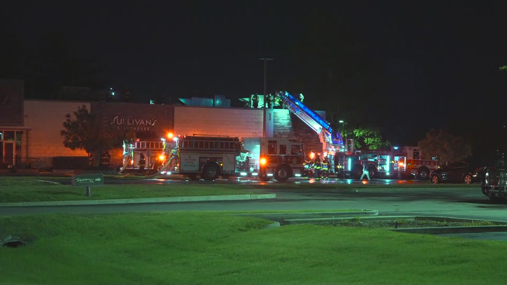 Fire reported at north Indianapolis steakhouse | wthr.com