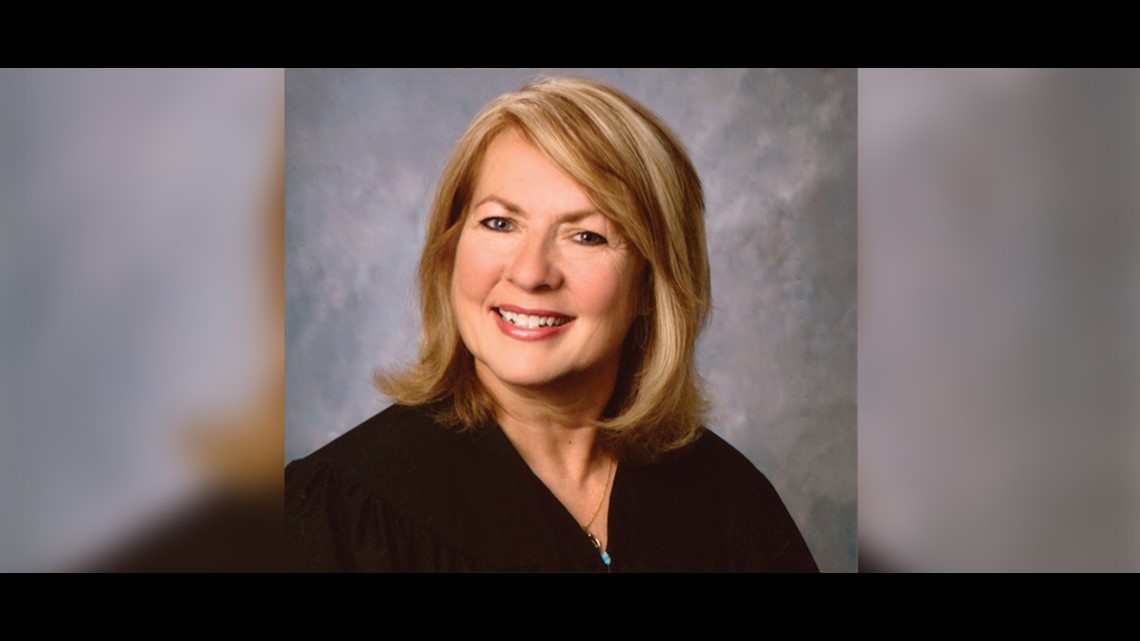 DCS director resigns with scathing letter about governor’s office ...