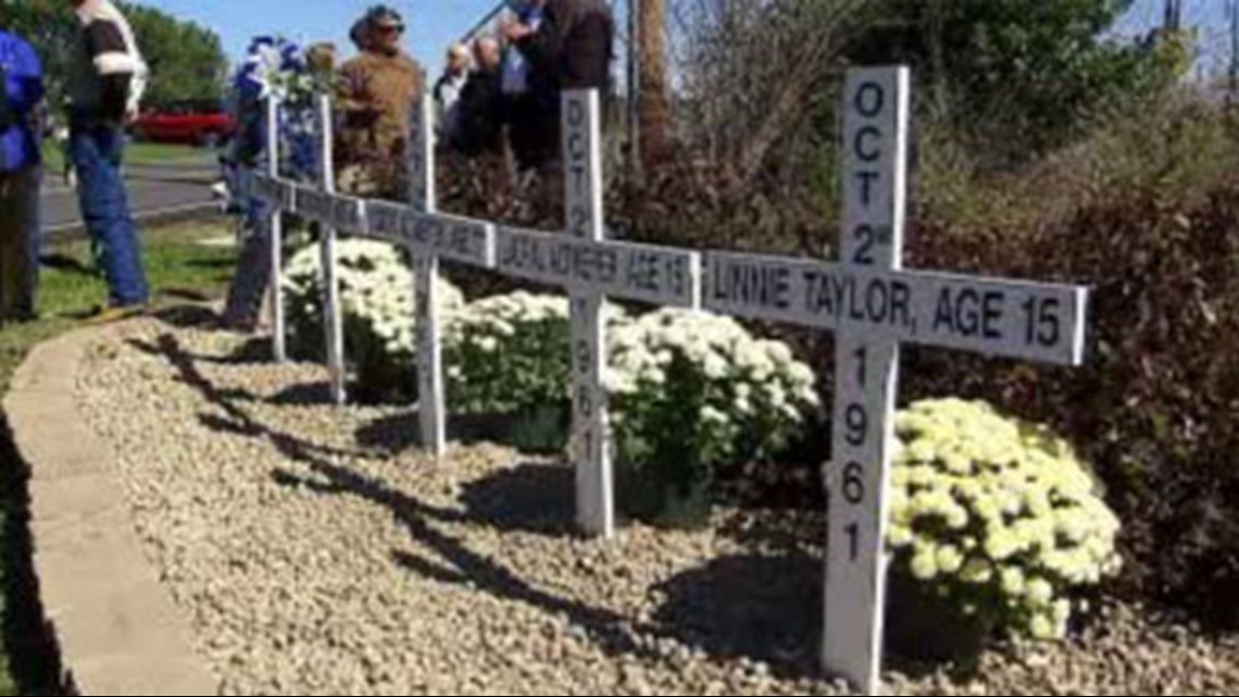 Students remembered 50 years after fatal train crash | wthr.com