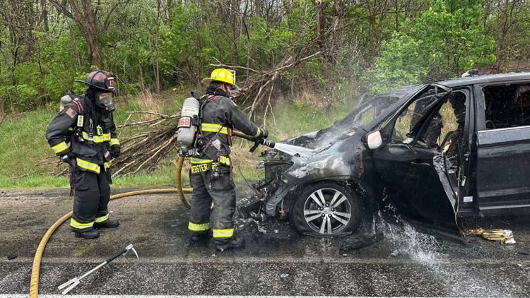 Car struck by lightning while driving on Interstate 69 in Delaware ...