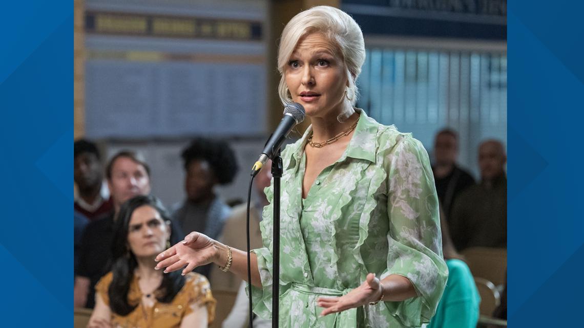 Jenn Lyon previews guest-starring role in 'English Teacher' | wthr.com