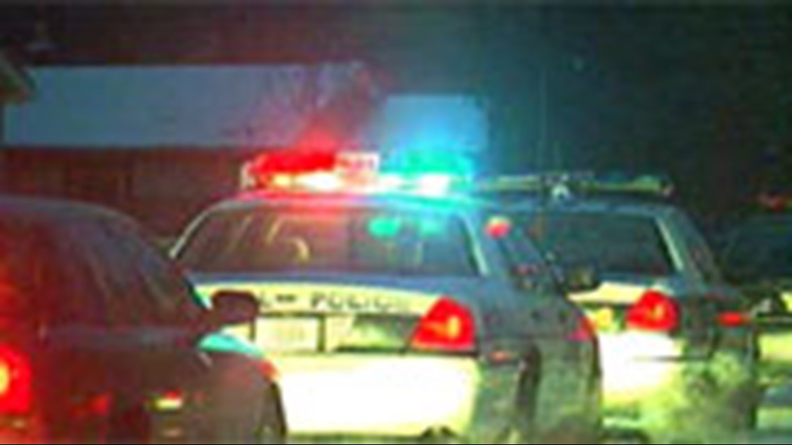 Police investigate another bus stop robbery | wthr.com