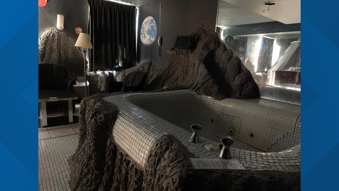 Judge: Tenants must leave Red Carpet Inn & Fanta Suites | wthr.com