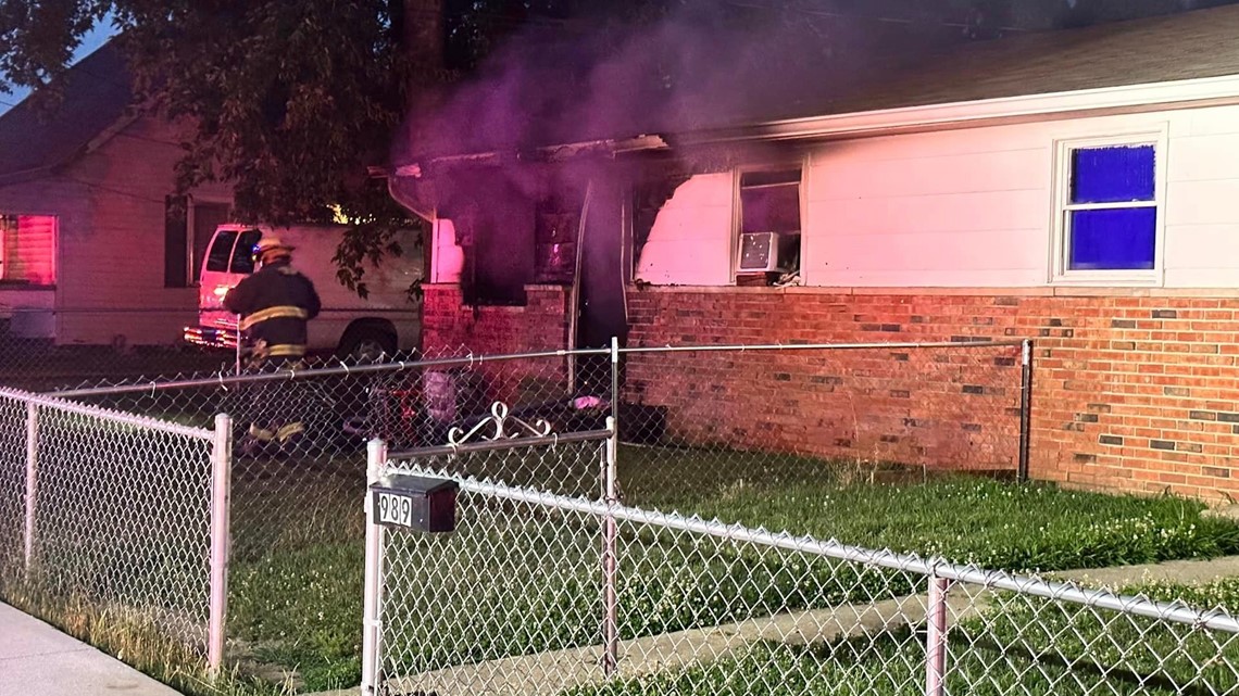 Martinsville house fire kills person and dog | wthr.com