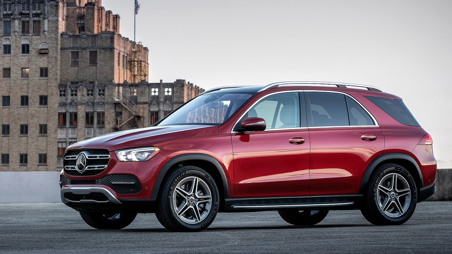 2022 Mercedes-Benz GLE450 plants fat American tires on crossovers ...