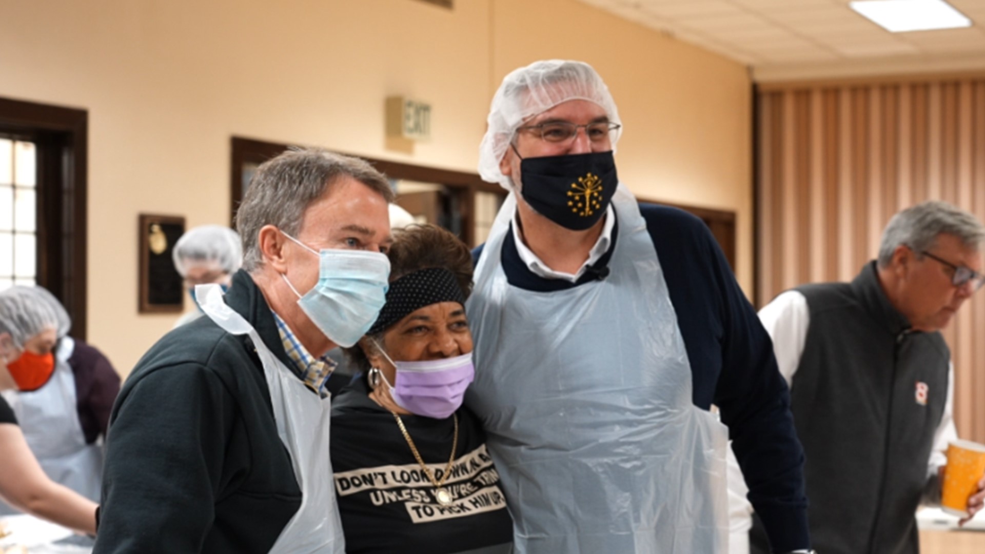 Mozel Sanders Foundation delivers millionth Thanksgiving meal | wthr.com