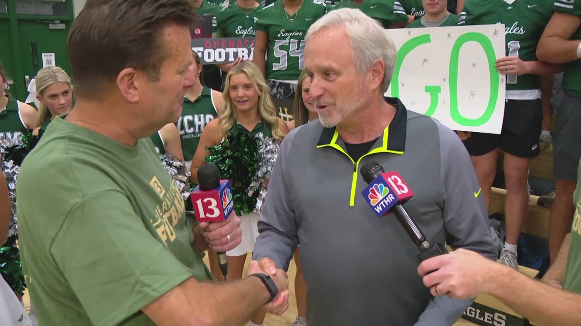 Mayor John Stehr declares "Dave Calabro Day" in Zionsville | wthr.com