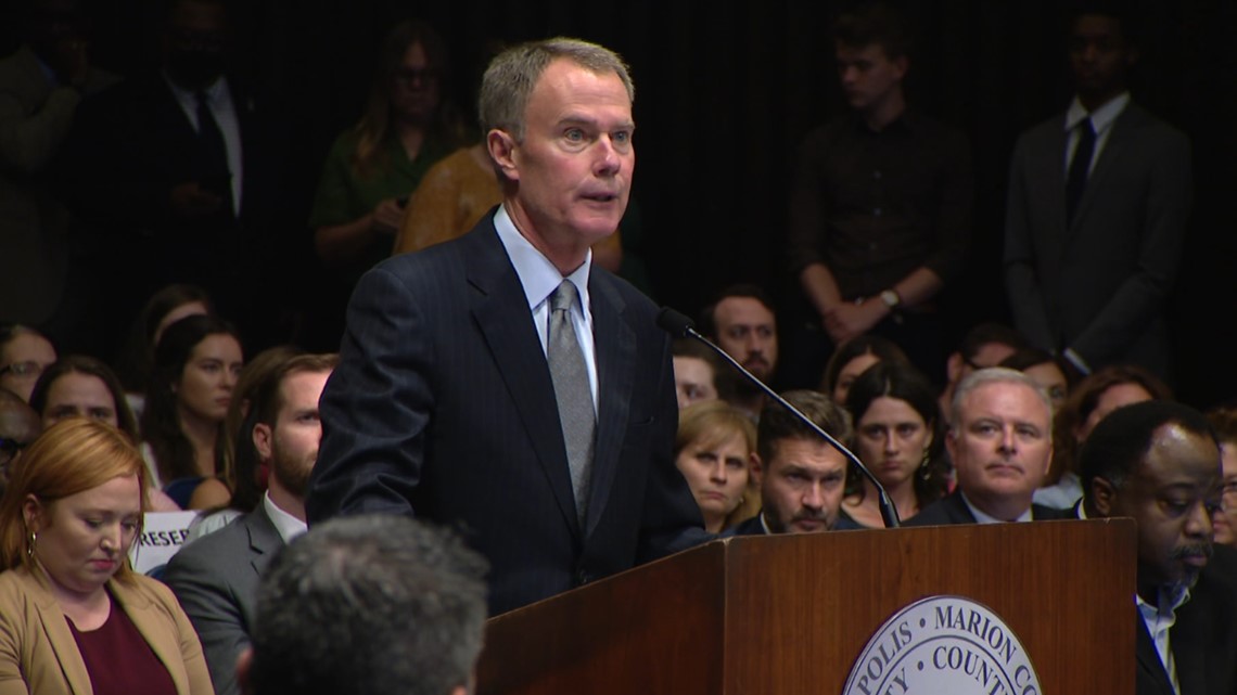 Indy Mayor Joe Hogsett, wife Stephanie announce divorce | wthr.com