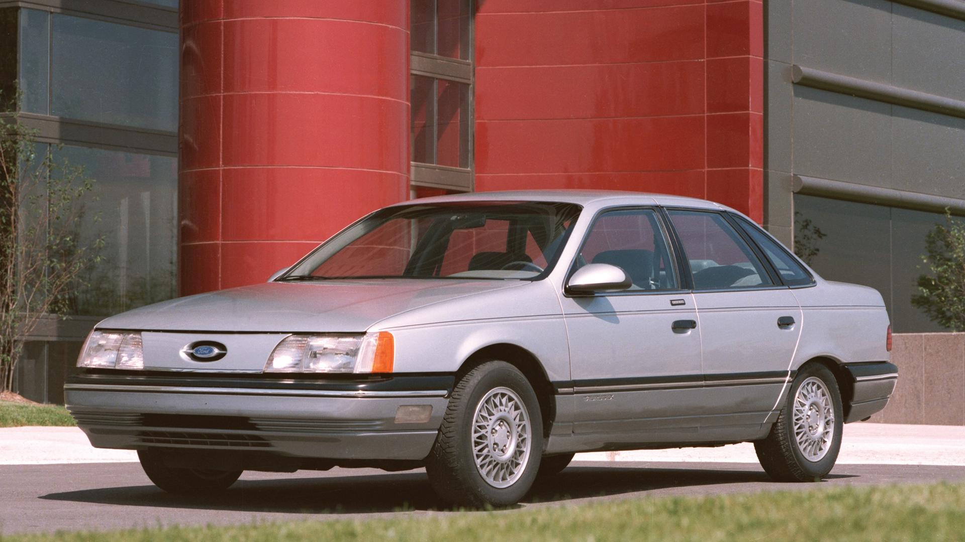 Forty years ago, the Ford Taurus revolutionized American car design ...