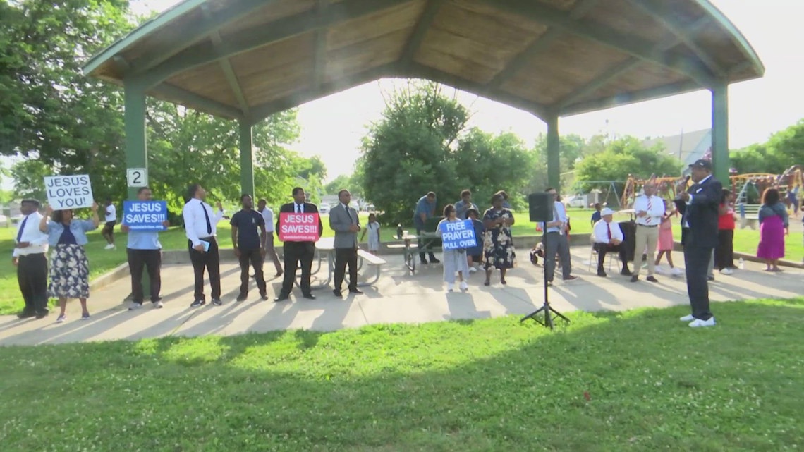 Members of Indy church help bring hope to Haughville Park after ...