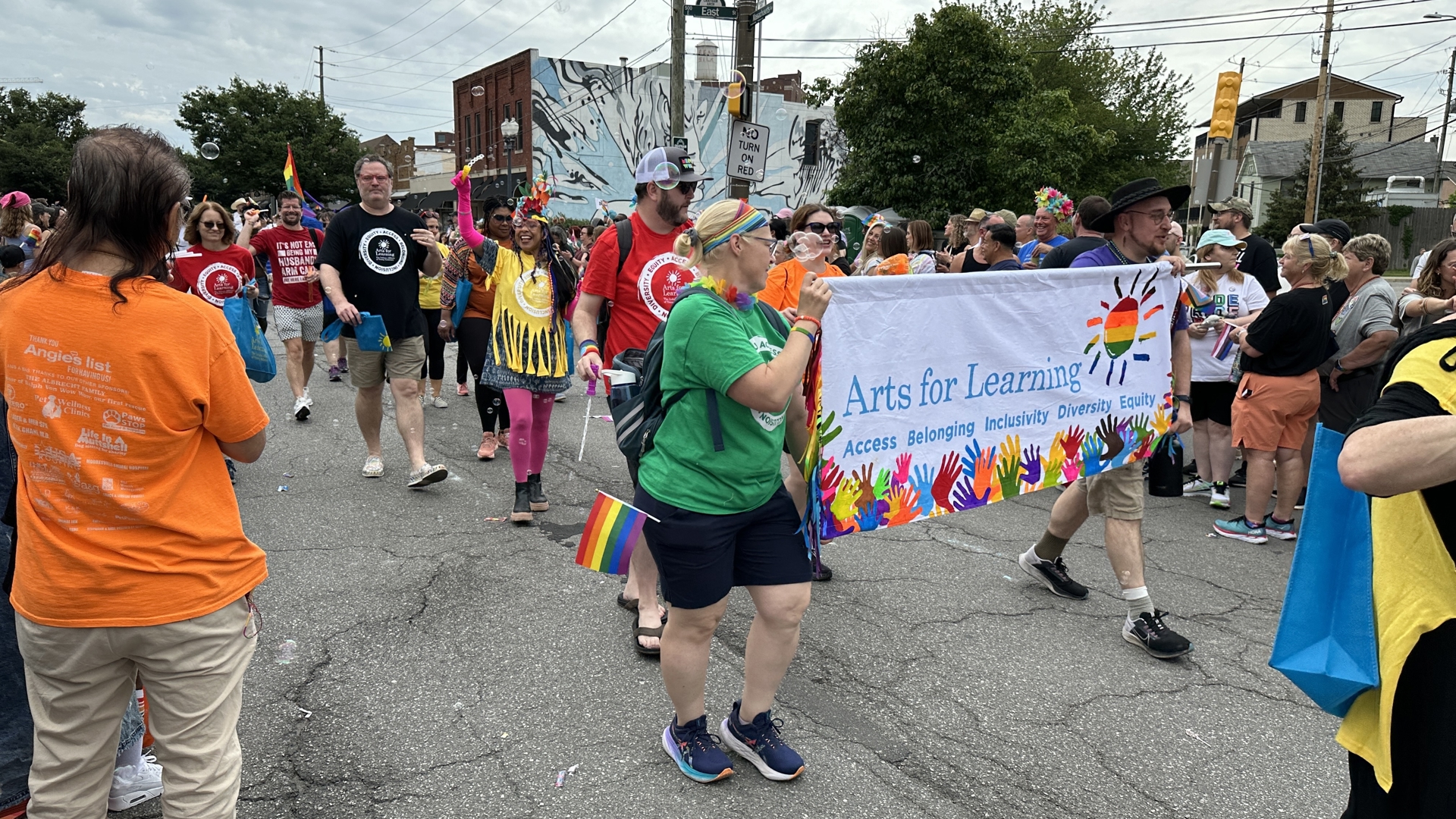 Thousands celebrate Indy Pride Parade in downtown Indianapolis | wthr.com