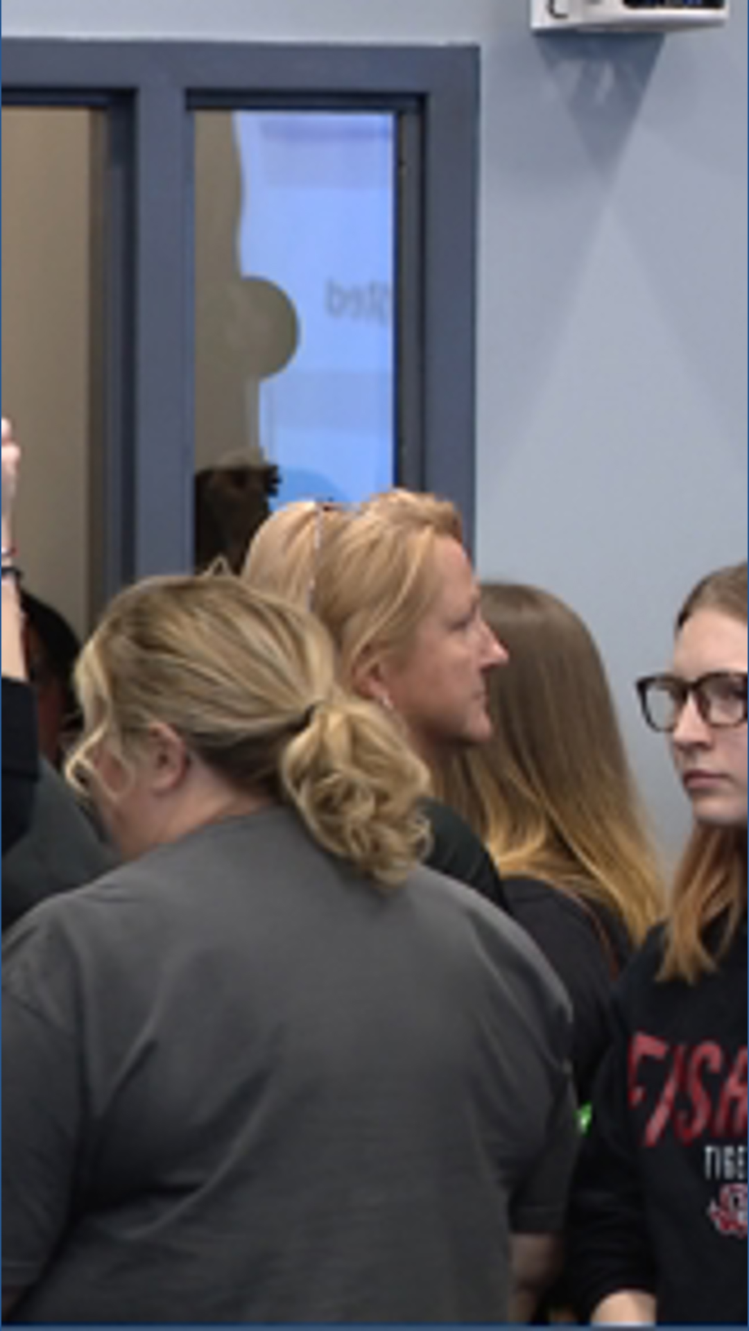 Hamilton Southeastern teachers storm out of school board meeting amid ...