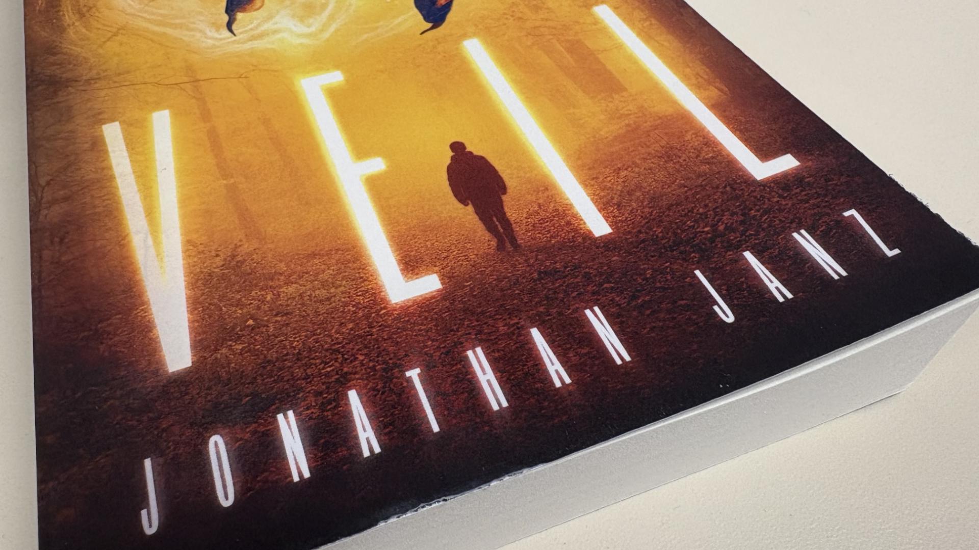 Who is horror author Jonathan Janz? | wthr.com