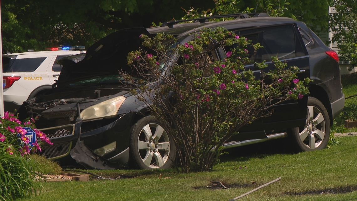 Car crashes into telephone pole in Beech Grove crash; 1 critical | wthr.com
