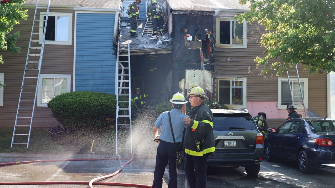 Burning mulch sparks north Indianapolis apartment fire | wthr.com