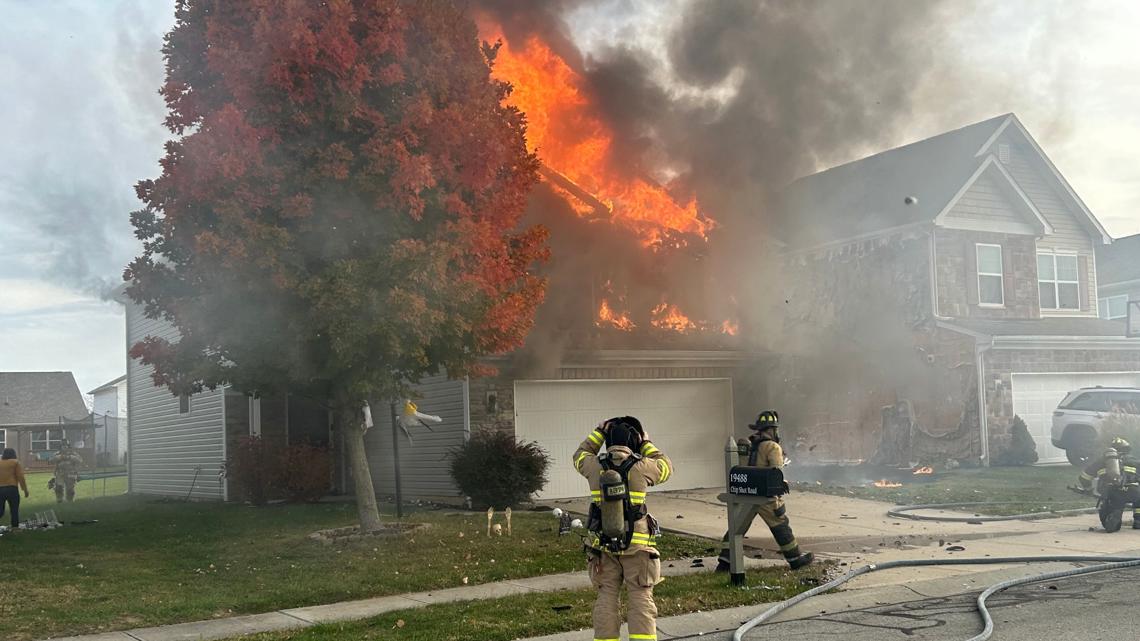 Officials investigating Noblesville house fire that displaced 5 | wthr.com