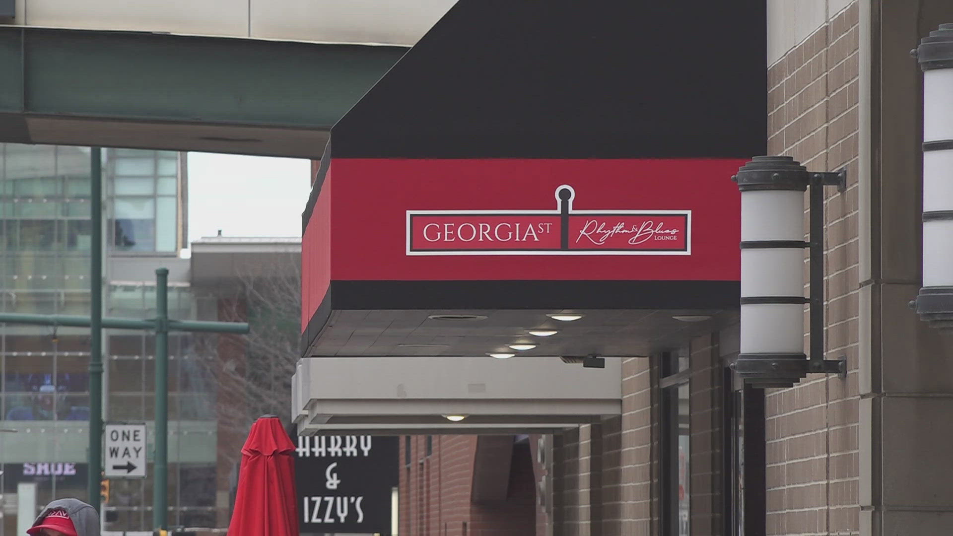 Downtown Indianapolis bar announces age restriction for patrons | wthr.com